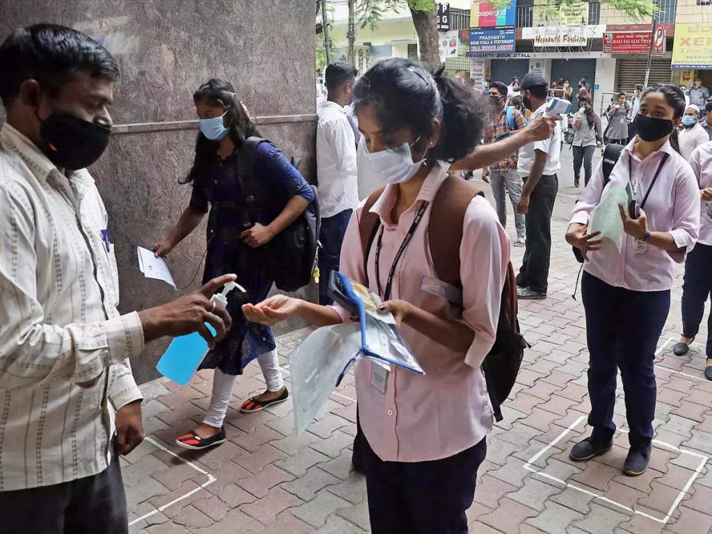 Economically Weaker Sections: Centre appoints Committee to revisit ...