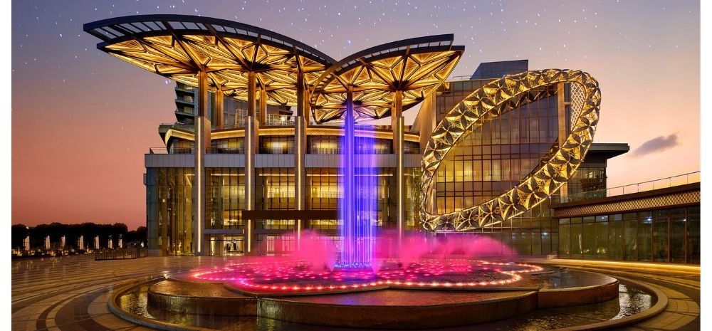 RIL opens India's biggest business and cultural hub in Mumbai