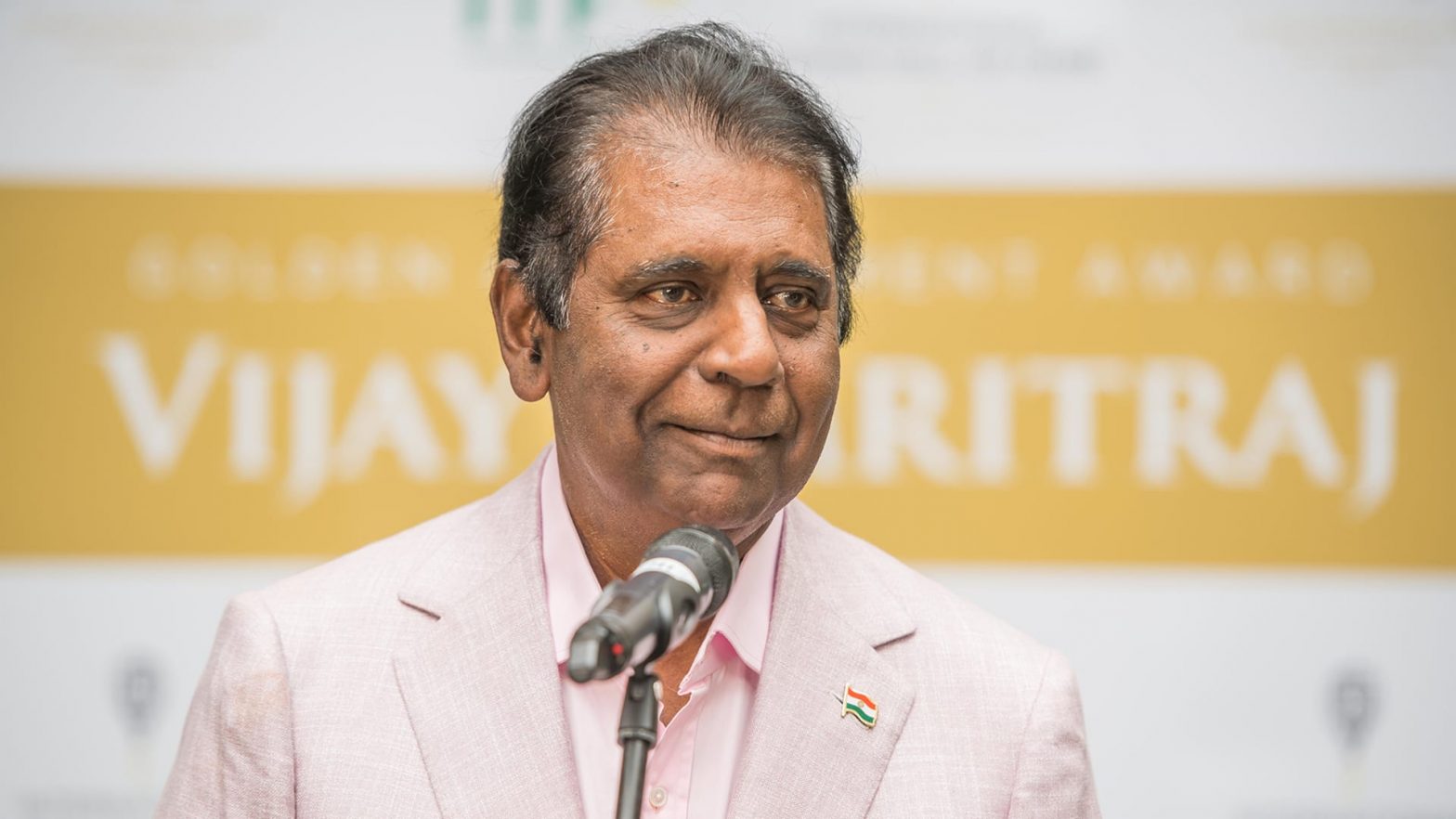 Vijay Amritraj honoured with Golden Achievement Award by ITF