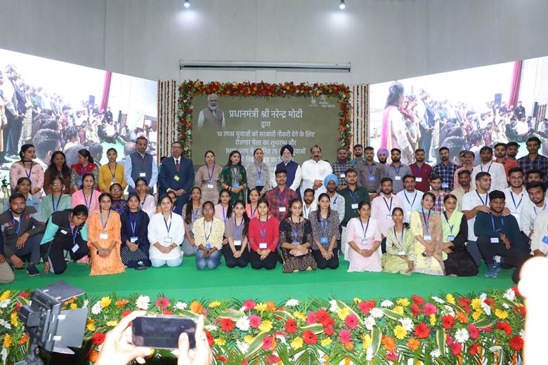 Prime Minister Launches the 1st Phase of "Rozgar Mela" to Provide Jobs ...