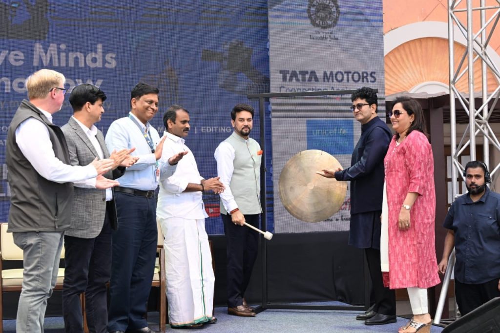 Union Minister Anurag Singh Thakur launched '53 hours Challenge'
