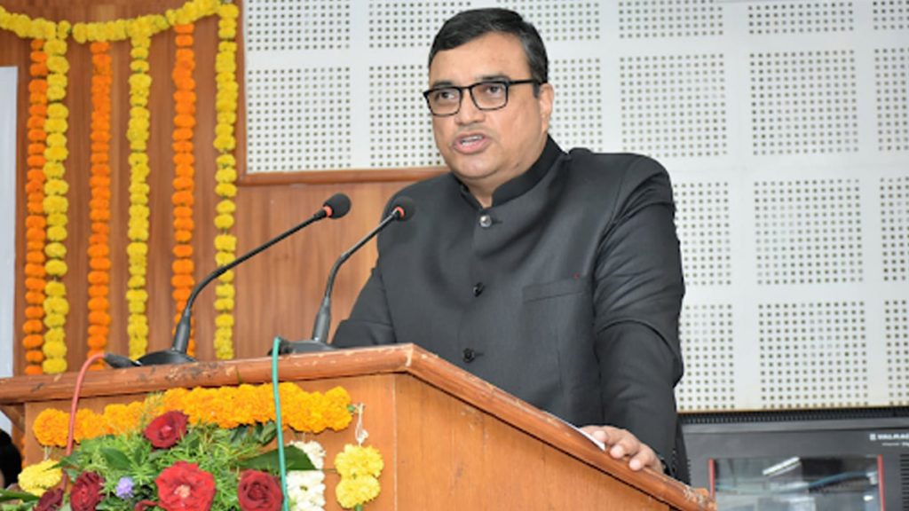 Justice Dipankar Dutta takes oath as judge of Supreme Court Justice Dipankar Dutta takes oath as judge of Supreme Court
