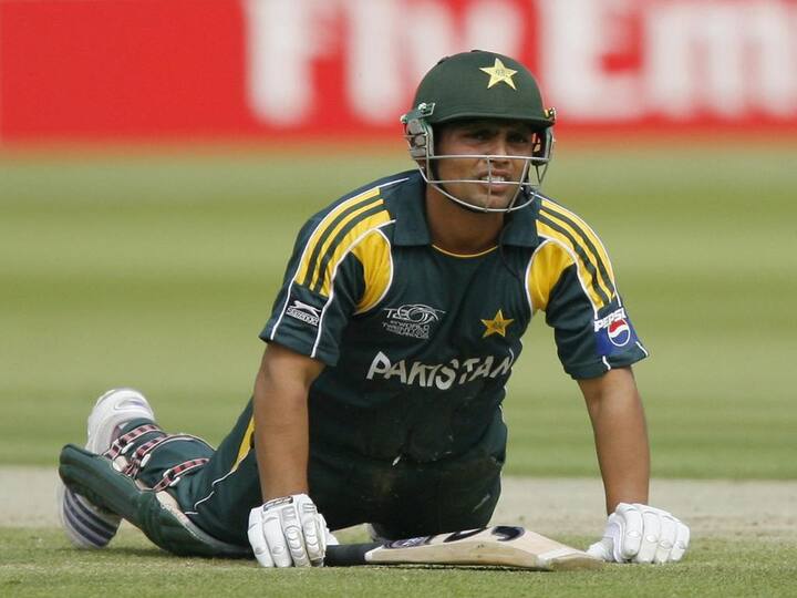 41-year-old Pakistan Wicketkeeper-Batter Kamran Akmal Retires From All ...